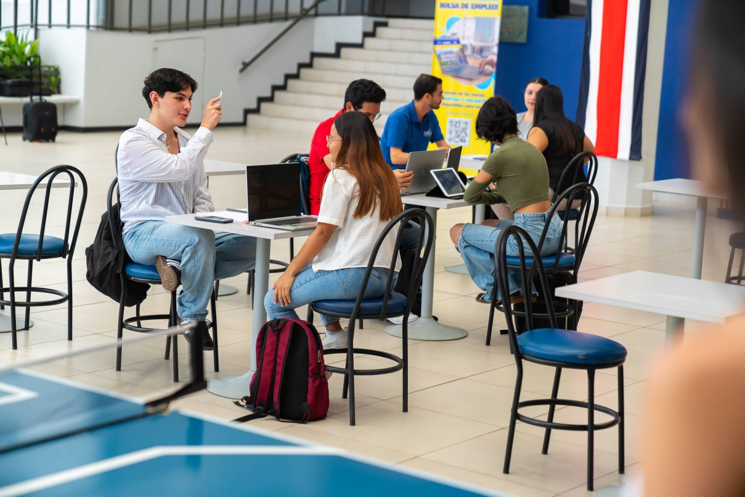 En la nueva era digital los jóvenes costarricenses cuentan con la ...